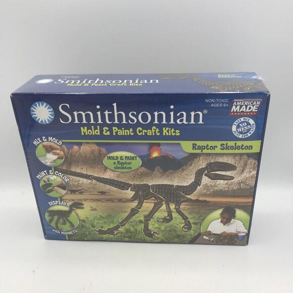 Smithsonian | Toys | Smithsonian Museum Mold And Paint Triceretops ...